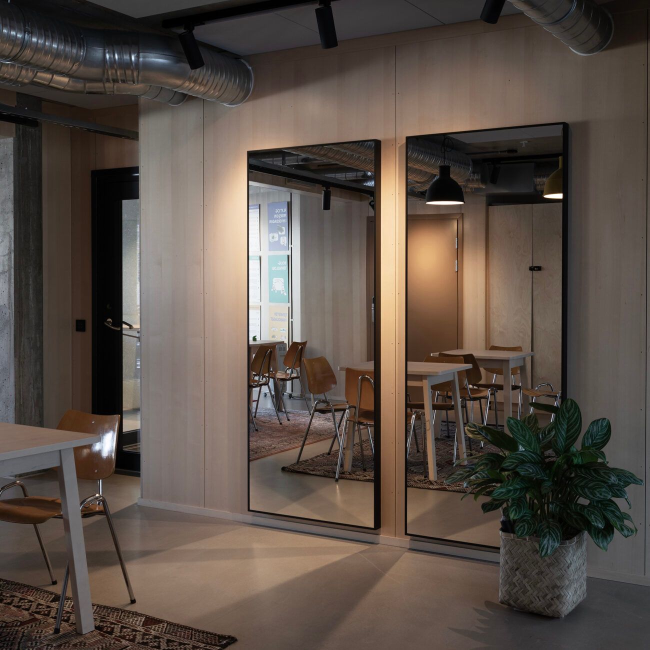 FJELLHAMAR TORG — Stokkan Lys